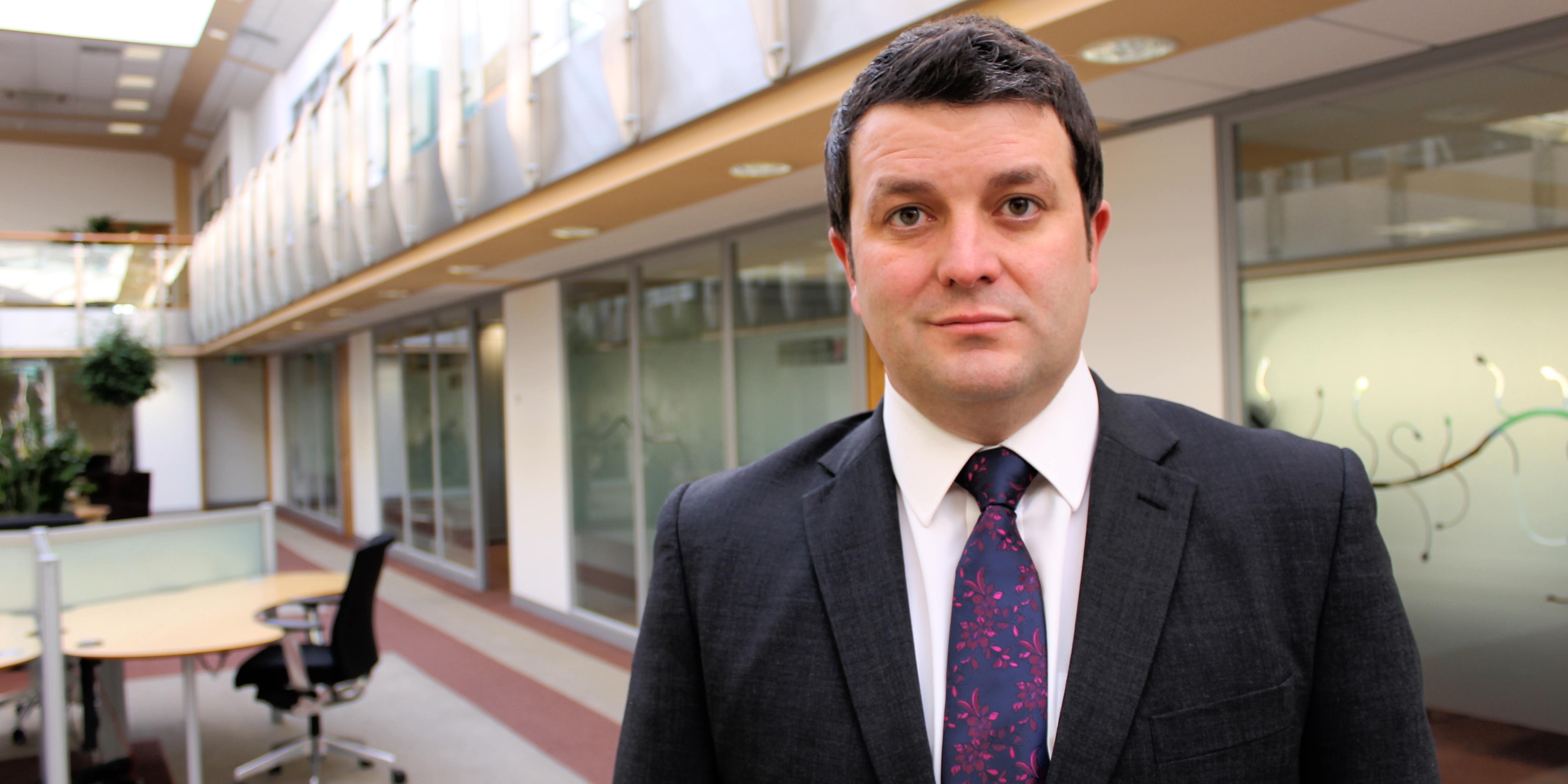 Lee Freeman, Auditel (Video)